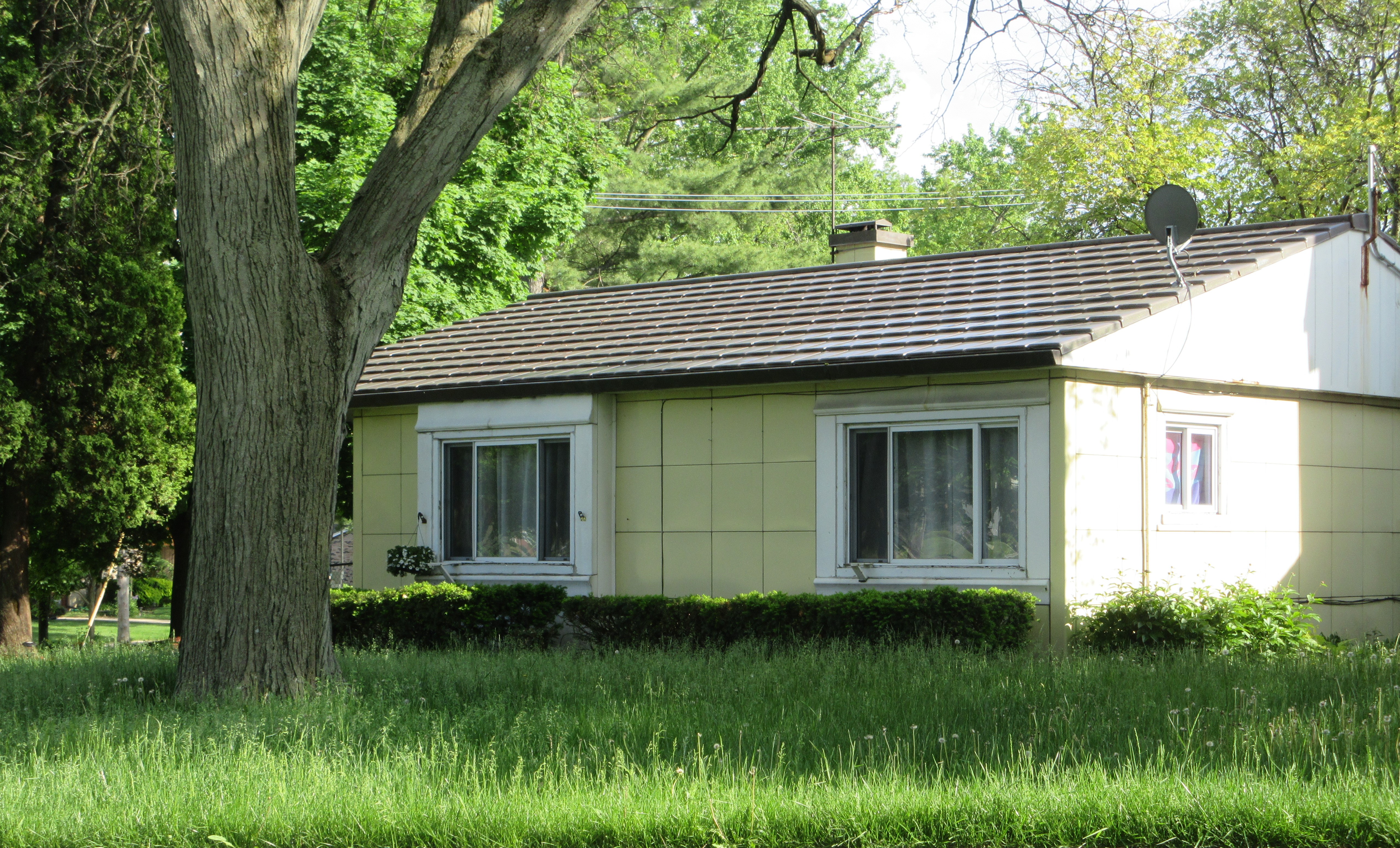 Lombard’s Lustron Houses – Llywindatravels 2025